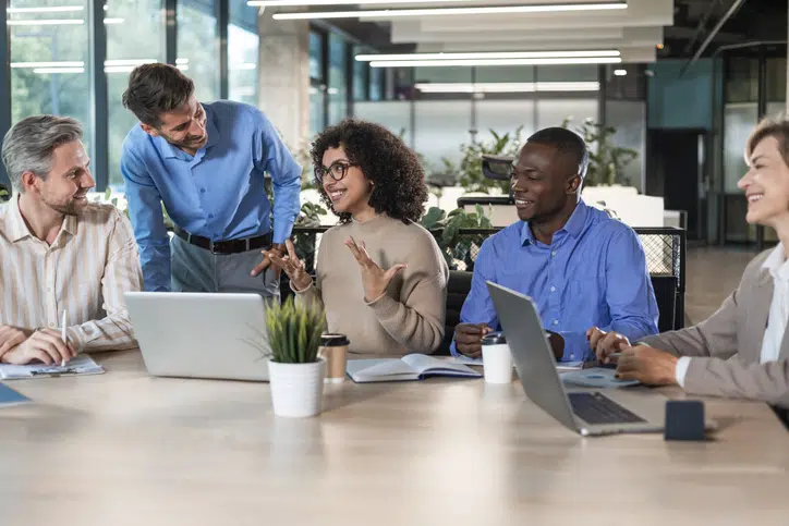 Age Diversity in the Workplace: How to Manage Multigenerational Teams ...